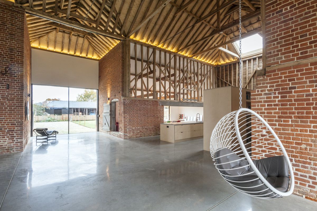 9 Barn Conversion Lighting Ideas for a Bright and Cosy Home | Homebuilding