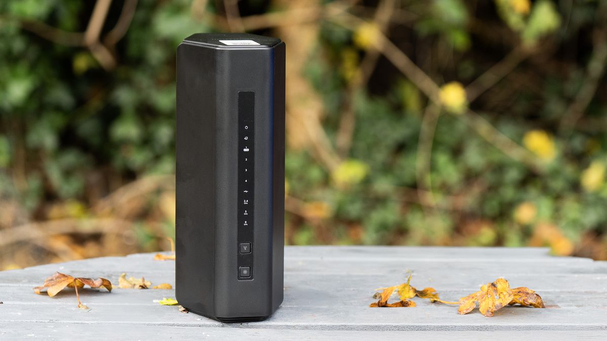 Netgear Nighthawk RS300 review | PC Gamer