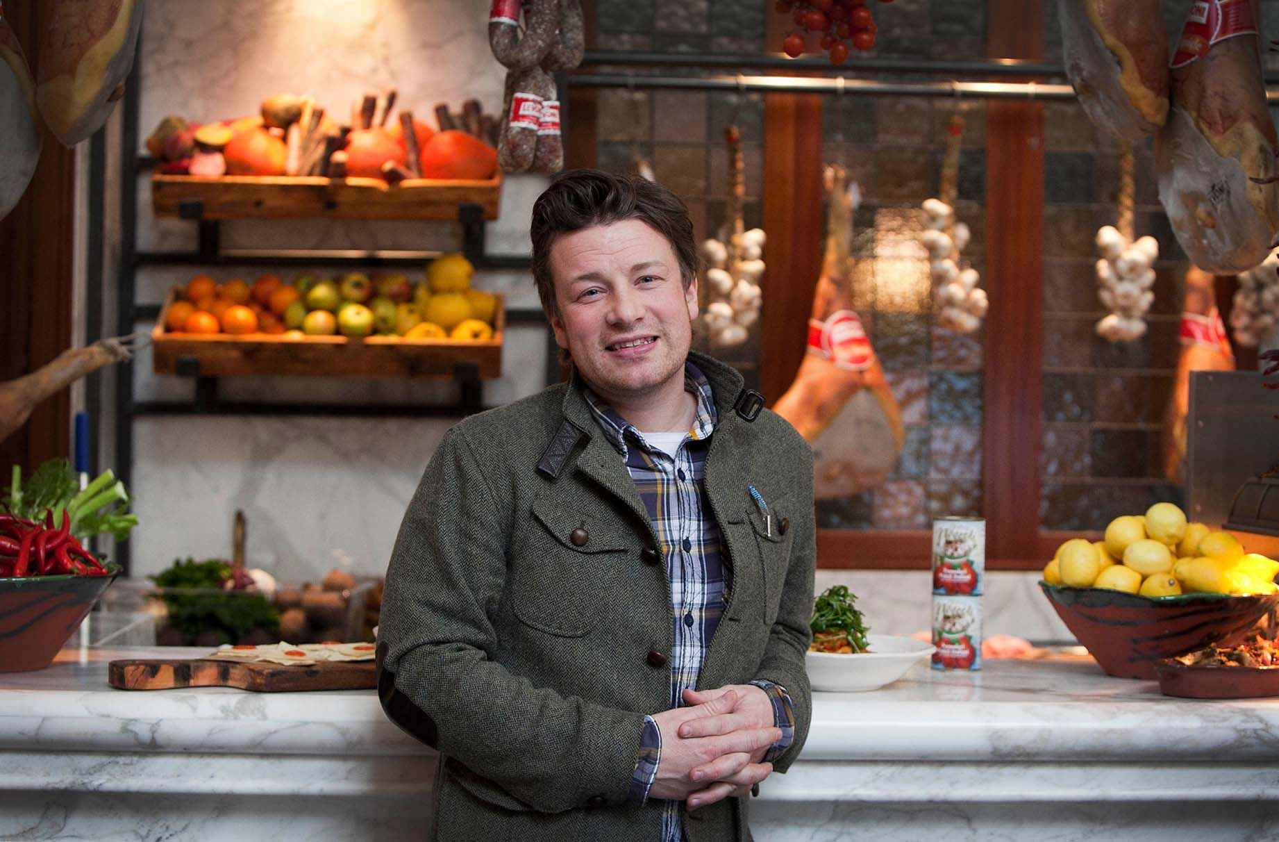 Jamie Oliver says that VINEGAR is the secret to perfect roast potatoes ...