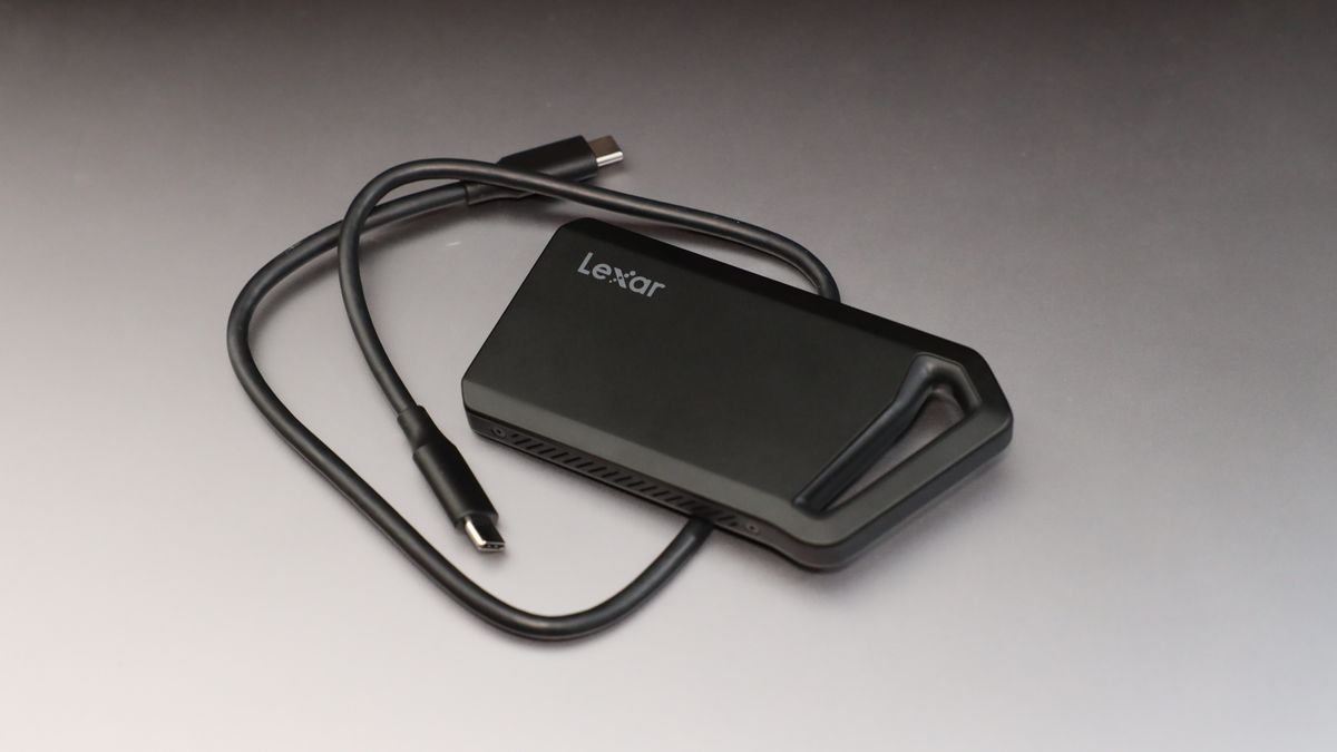 Lexar Professional SL600 SSD review: getting a handle on portable SSDs ...