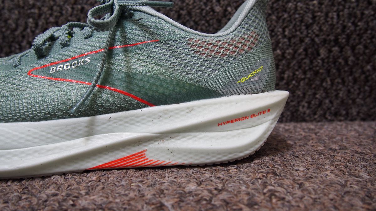 Brooks Hyperion Elite 3 review: Not quite an elite level racing shoe ...