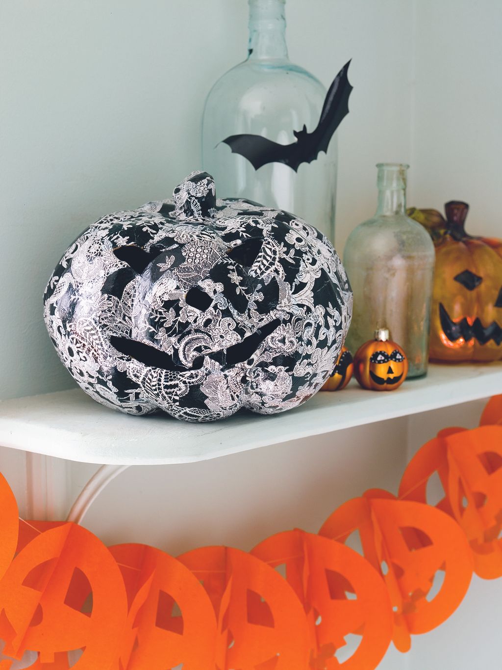 Halloween decorating ideas – pretty tricks to make your home look a ...