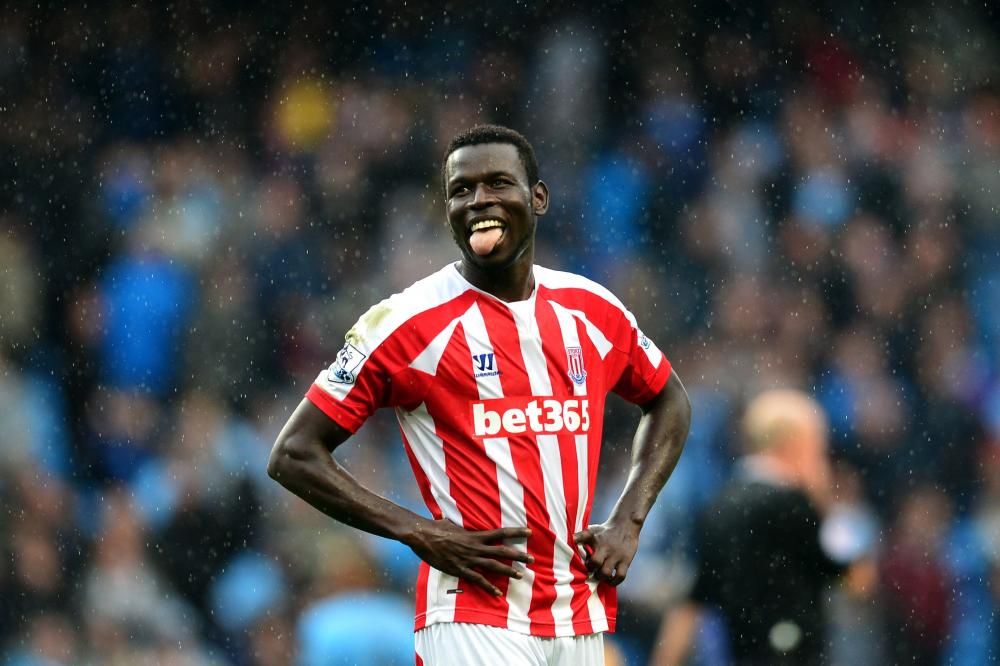 Stoke to make late call on Diouf availability | FourFourTwo