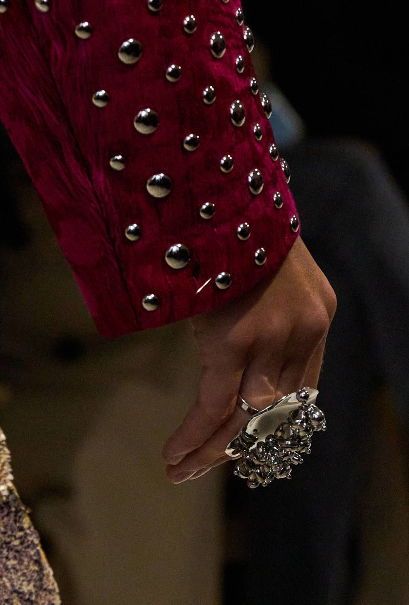 Chunky Jewelry Is Making a Comeback—Here's Proof | Who What Wear