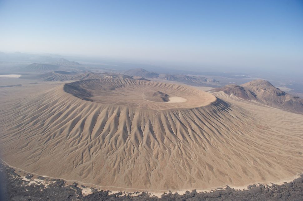 Photos: Aerial Views of Ancient Stone Structures in Saudi Arabia | Live ...