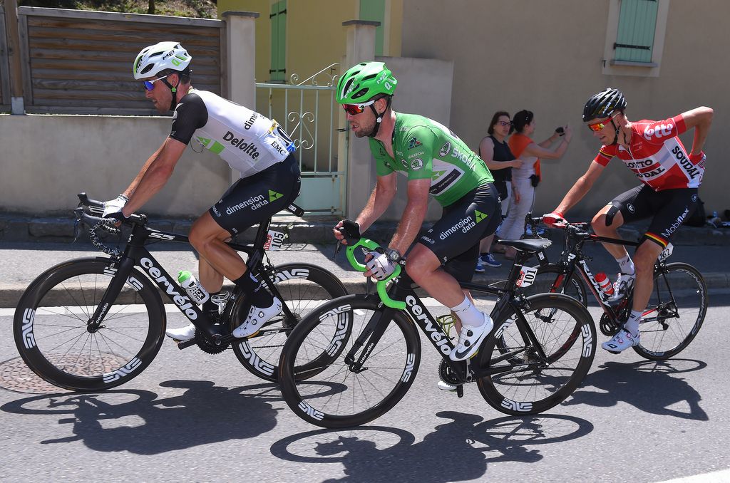 Tour de France: Cavendish struggles through the Pyrenees | Cyclingnews