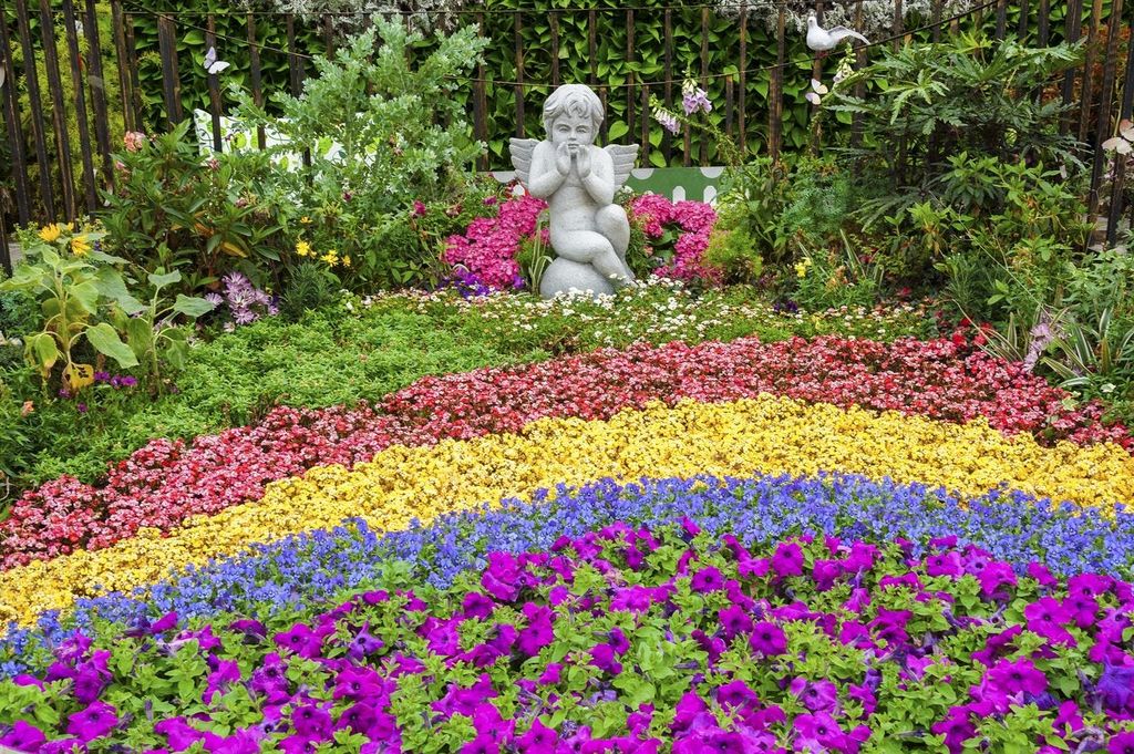 Flower Garden Color Schemes - Learn About Color Blocking In The Garden ...