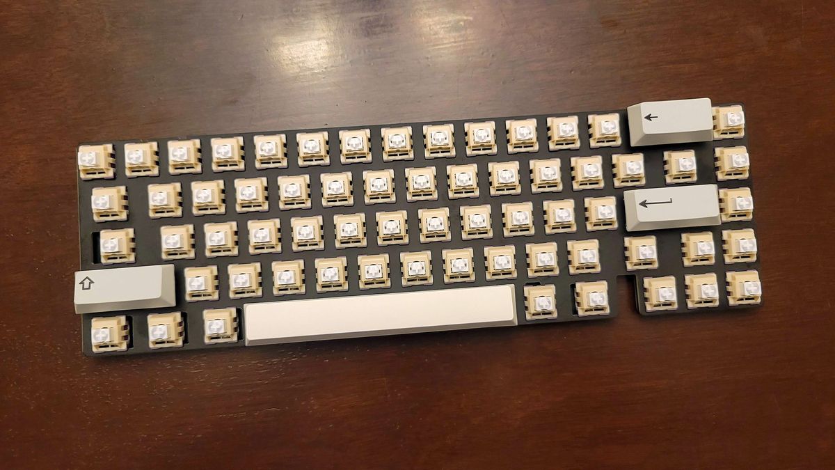 CannonKeys Bakeneko65 Review: More Keys, Less Bounce | Tom's Hardware
