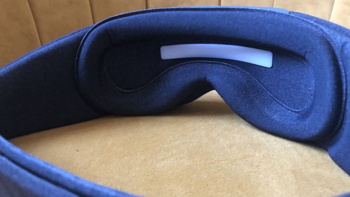 I tried the light-blocking Aura Smart Sleep Mask — here's what I ...
