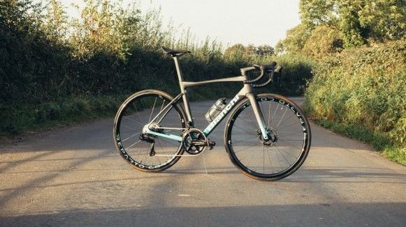 Best road bikes of 2025: Drop-bar bikes ridden, rated and ranked ...