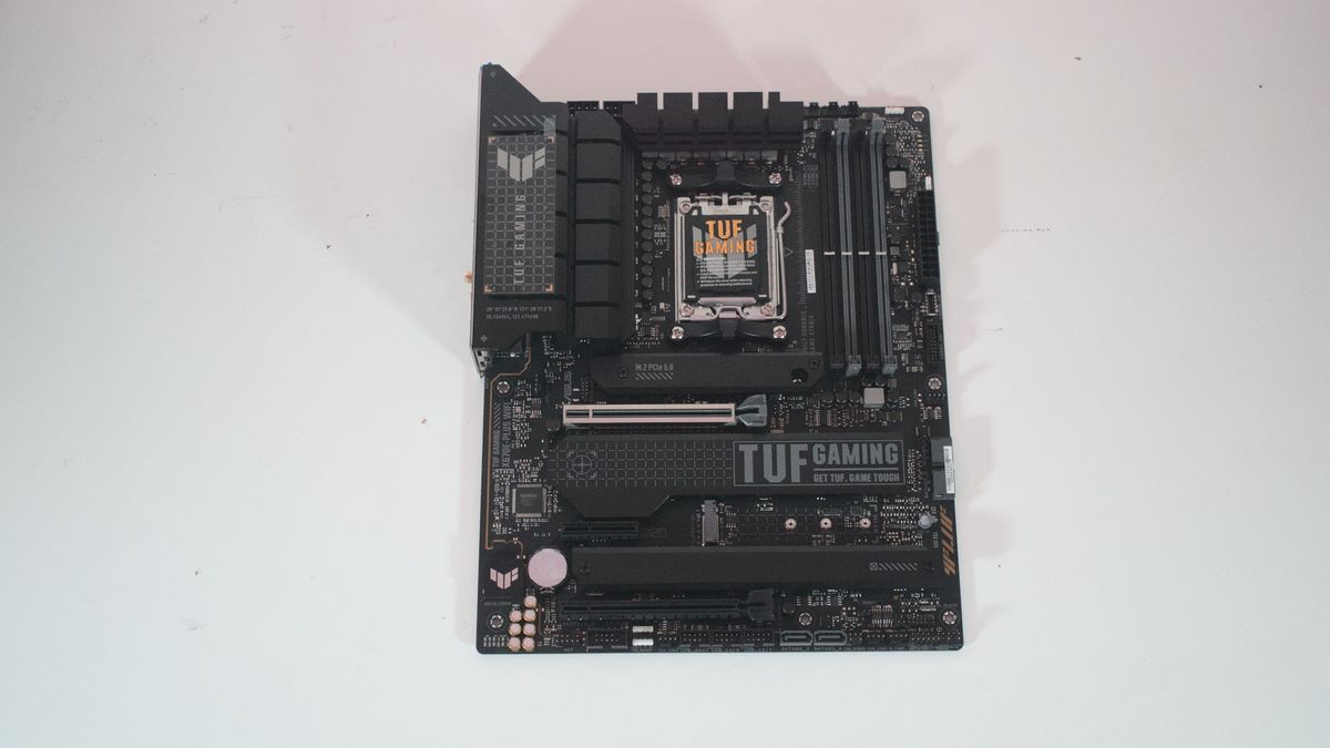 ASUS TUF Gaming X670E-Plus WiFi review: Solid specs and value for AMD ...