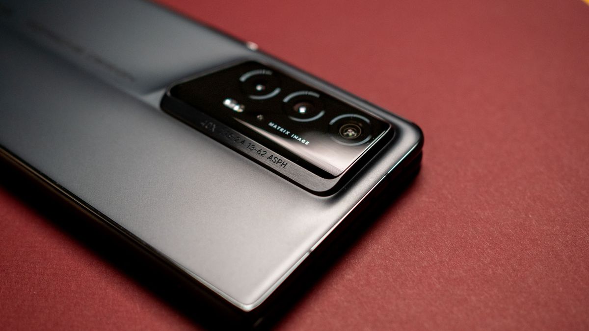 Porsche Design Honor Magic V2 RSR review: The ultra-thin foldable gets ...