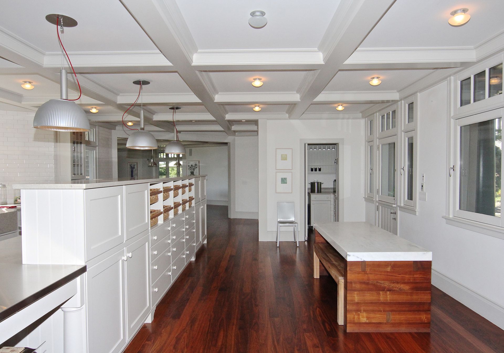 Inside Barack and Michelle Obama's Martha's Vineyard home | Homes and ...