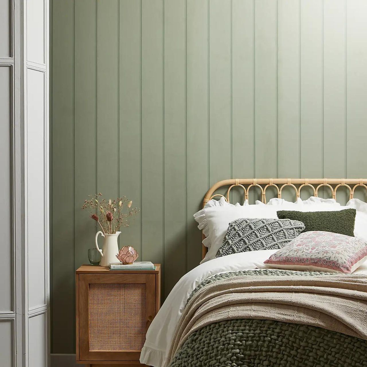 6 ways to fake wall panelling and recreate the chic look | Ideal Home