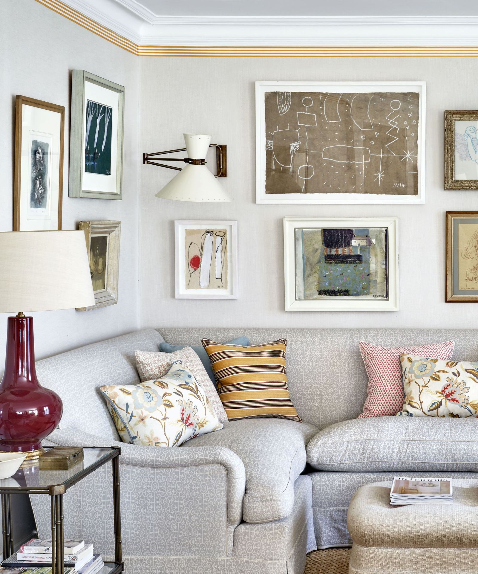 How to hang pictures without nails: 4 expert-approved tricks | Homes ...