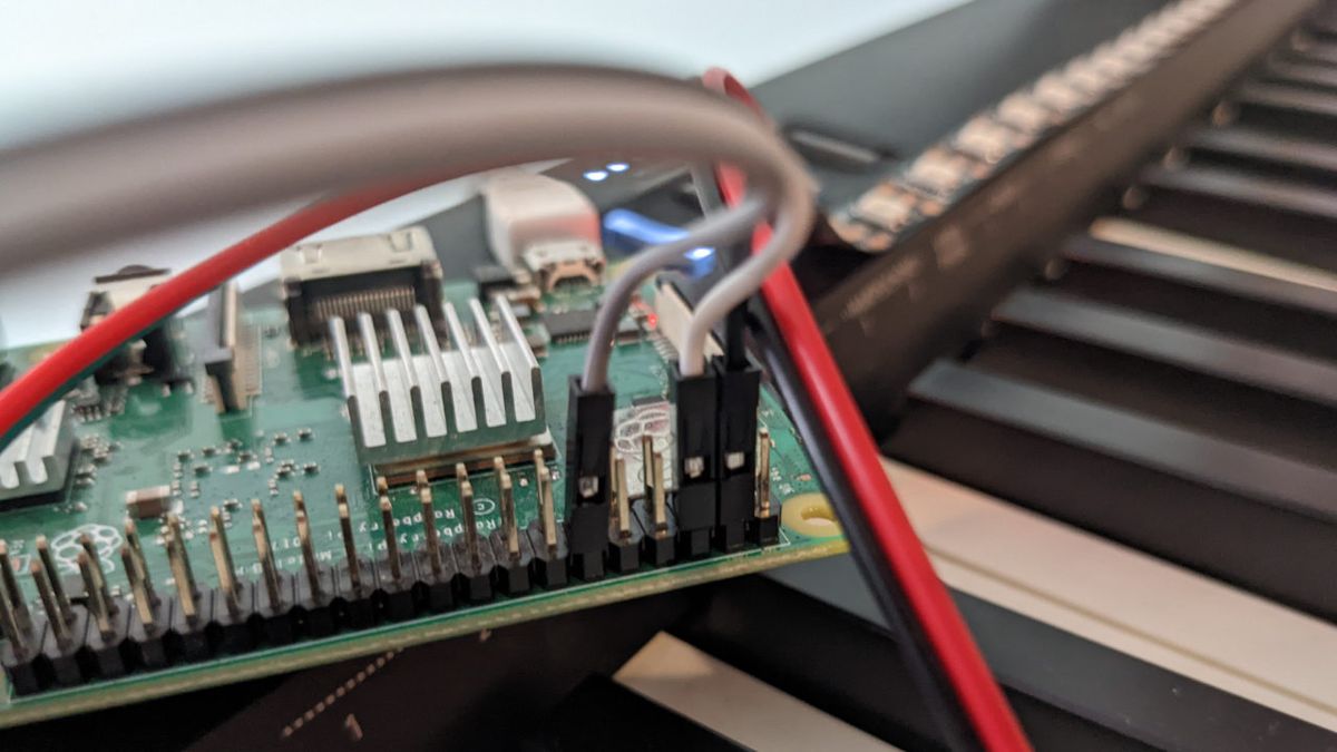 How To Build a Piano LED Light Strip with Raspberry Pi | Tom's Hardware