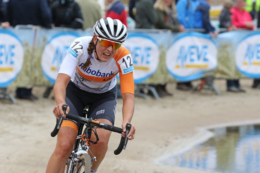 Lucinda Brand finds fast success in first full cyclo-cross season ...