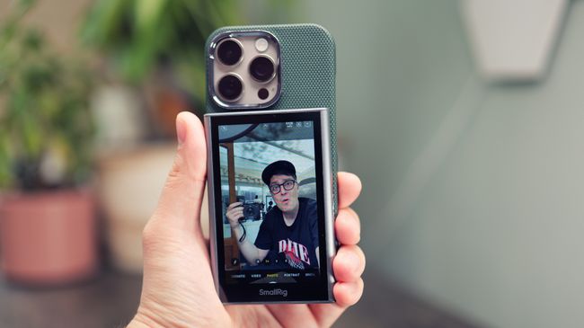 The best monitor with webcam: screens with an integrated webcam, for ...