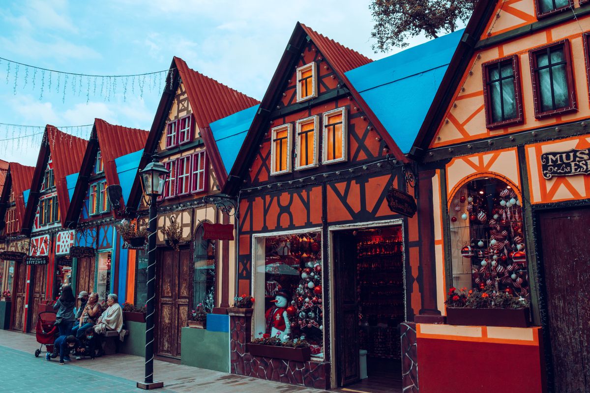 10 photos of Christmas traditions from around the world | Digital ...