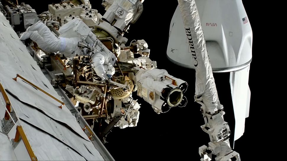 Astronauts repair black hole observatory, inspect cosmic ray detector ...