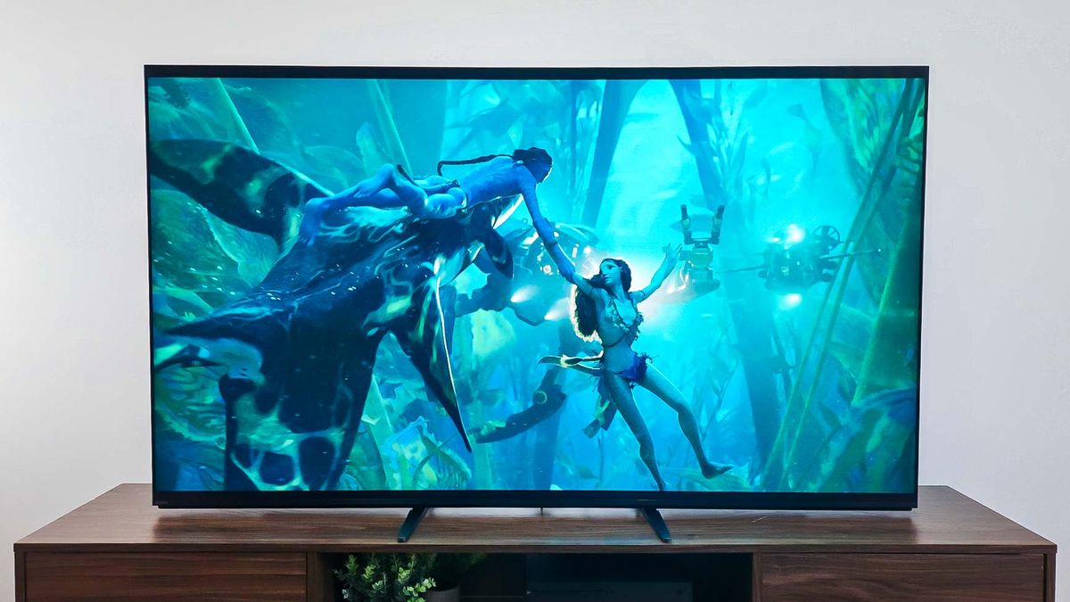 I test TVs for a living, and these are my 5 favorite TVs of the year ...