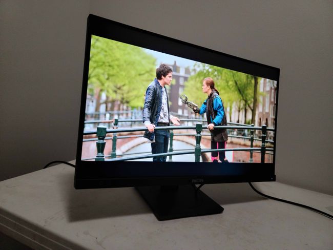 Philips Brilliance 279P1 USB-C Monitor Review: A Laptop's 4K Best ...