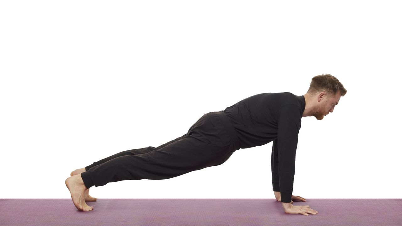 An expert yoga teacher recommends doing this quick, four-pose yoga flow ...