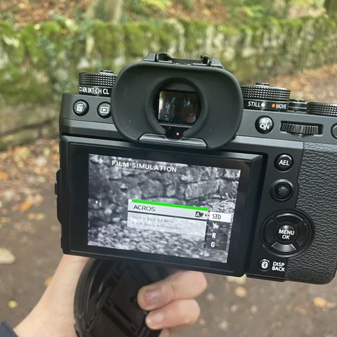 I tried Fujifilm's Film Simulation Modes for the first time on the X-T5 ...