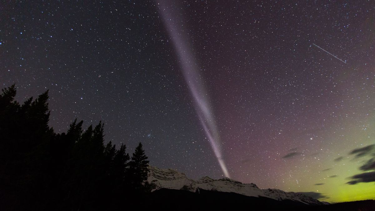 Meet 'Steve,' the Aurora-Like Mystery Scientists Are Beginning to ...