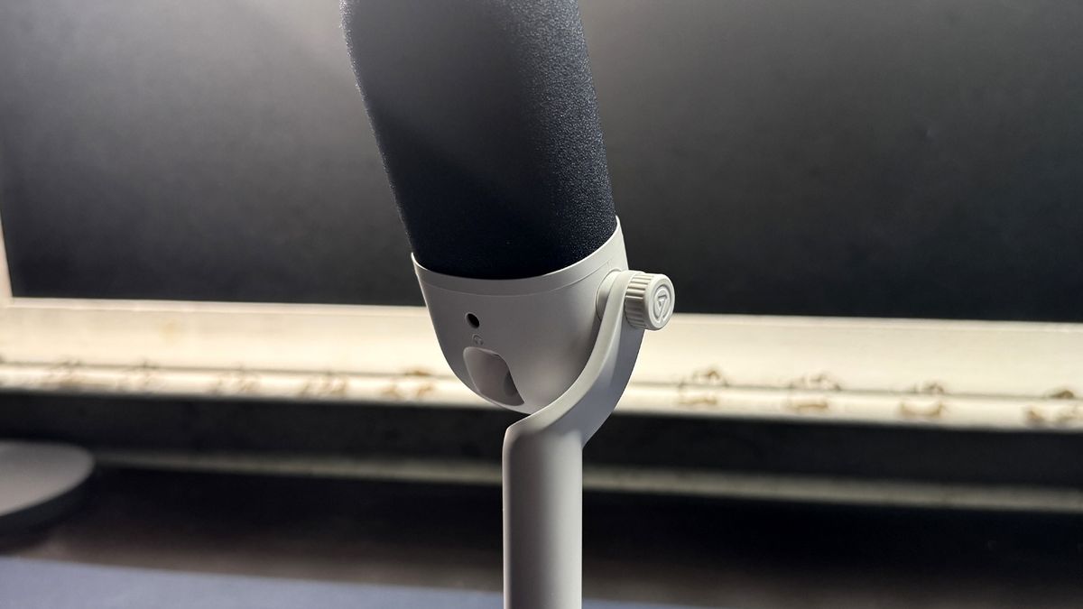 Elgato Wave Neo Review: I hope you got this as part of a bundle | Tom's ...