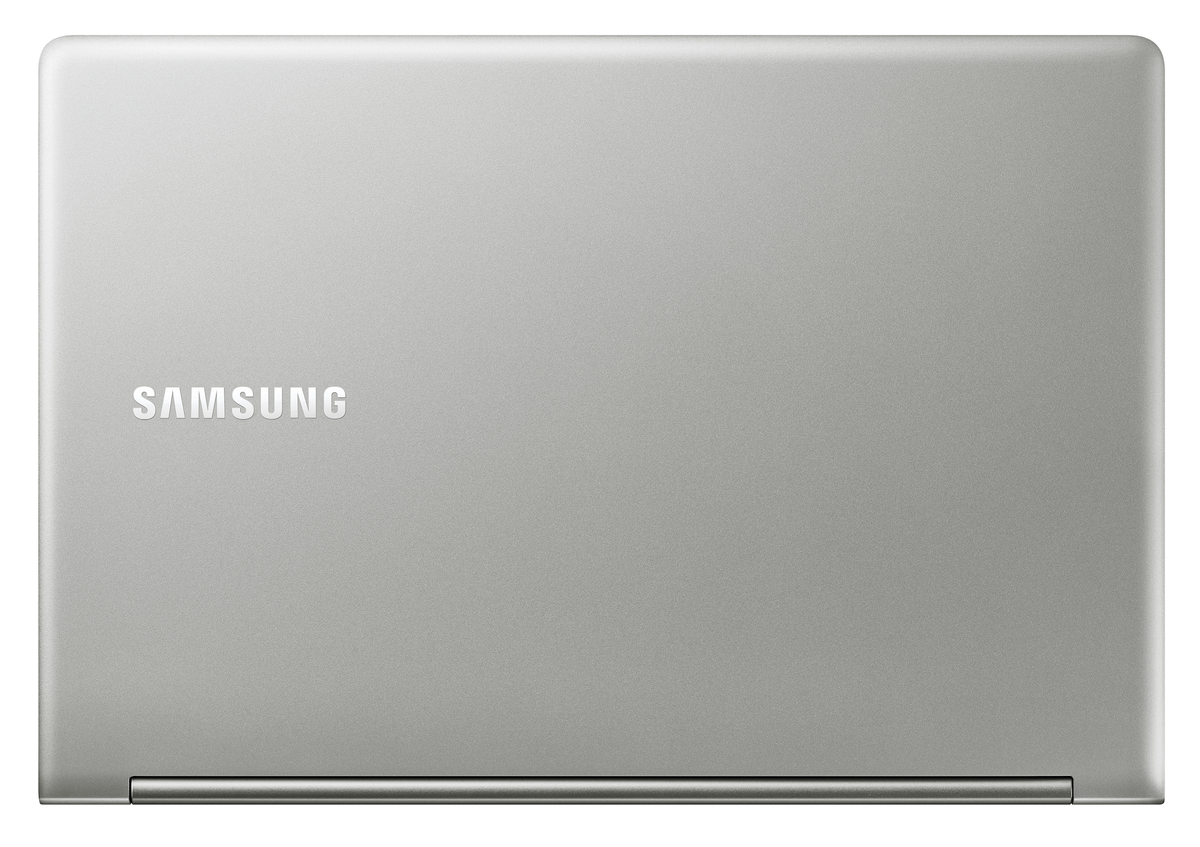Samsung managed to make a 15-inch ultrabook that weighs under 3 pounds ...