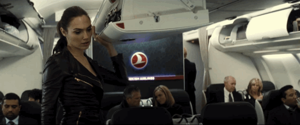 Wonder Woman Flies Without Her Invisible Jet In New Batman V Superman ...