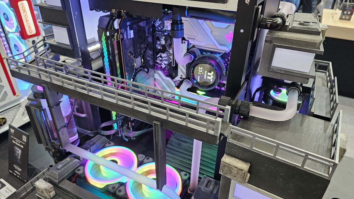 Coolest Case Mods of Computex 2023: Alien Facehuggers, Motorcycles and ...
