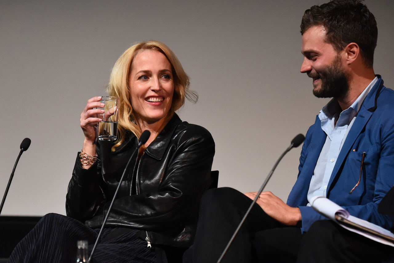 Gillian Anderson On 'The Scully Effect' and Playing Complicated Women ...