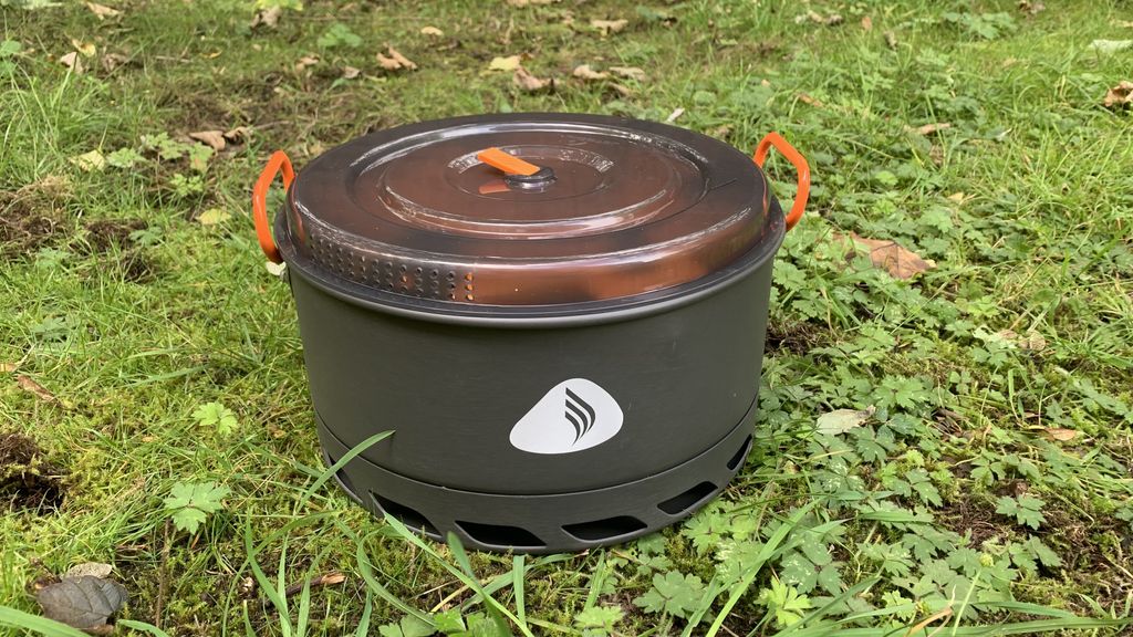 Jetboil Genesis Basecamp System Isobutane review: a savvy two-burner ...