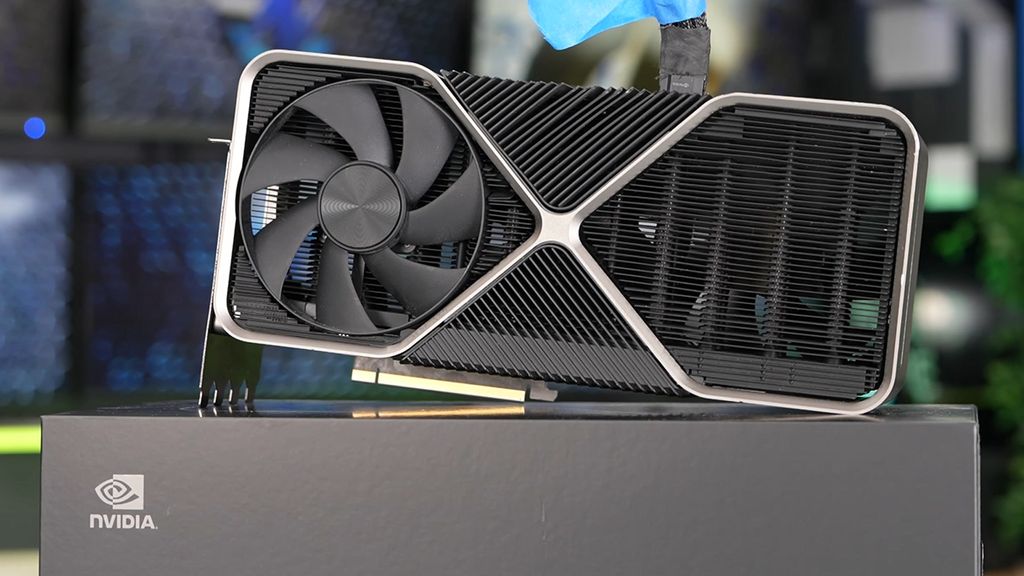 Unreleased RTX 4090 prototype disassembled — massive four-slot GPU has ...