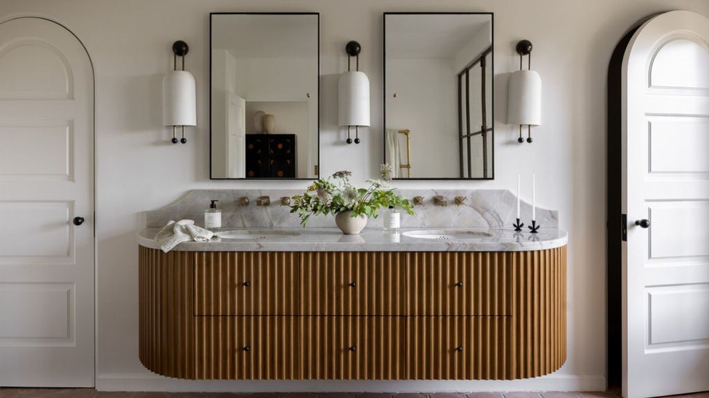 18 bathroom vanity ideas the a chic-meets-functional design | Homes and ...
