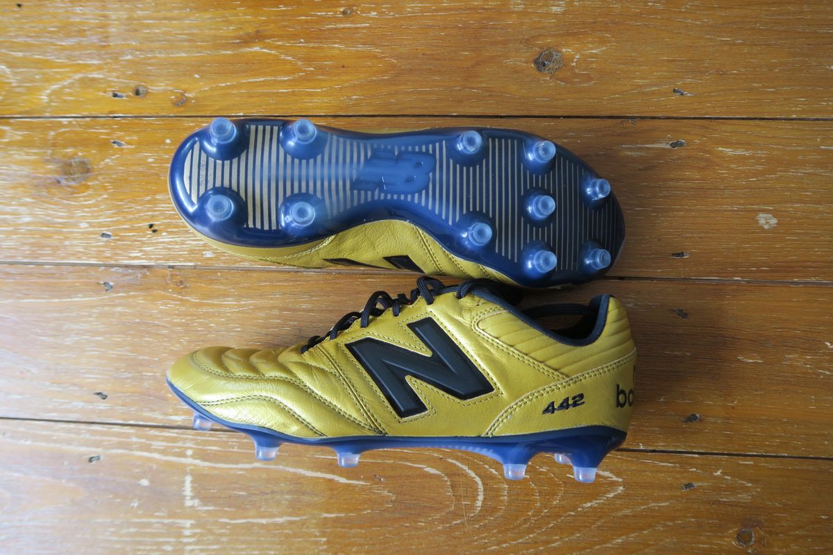 New Balance 442 v2 football cleats review: A comfortable no-thrills ...