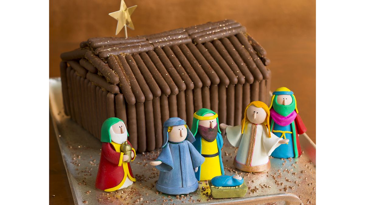 Easy chocolate nativity cake | GoodtoKnow