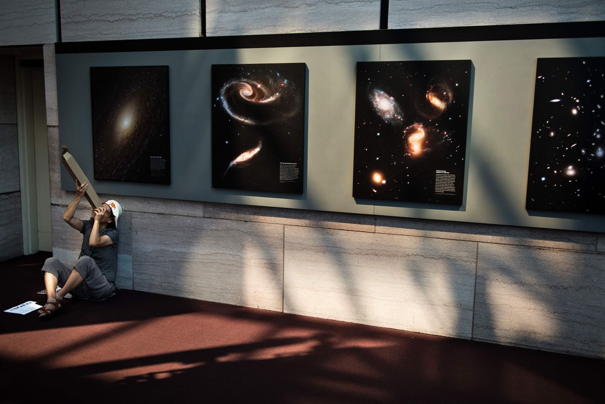 Total solar eclipse April 8, 2024: What you'll see if you're outside ...