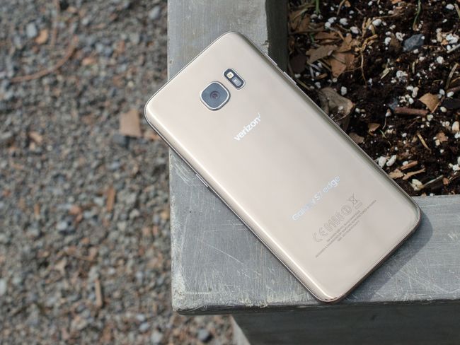 Samsung Galaxy S7 edge review: Bigger and better in almost every way ...