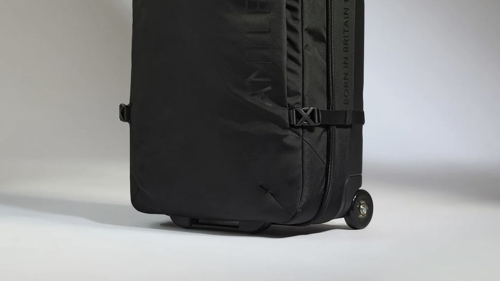 Antler Discovery Wheeled Duffel review: holdall flexibility meets ...