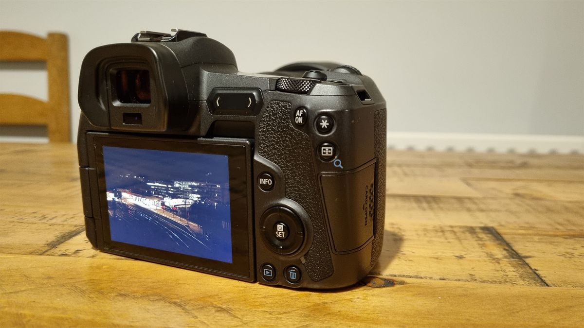 Canon EOS R review | Space