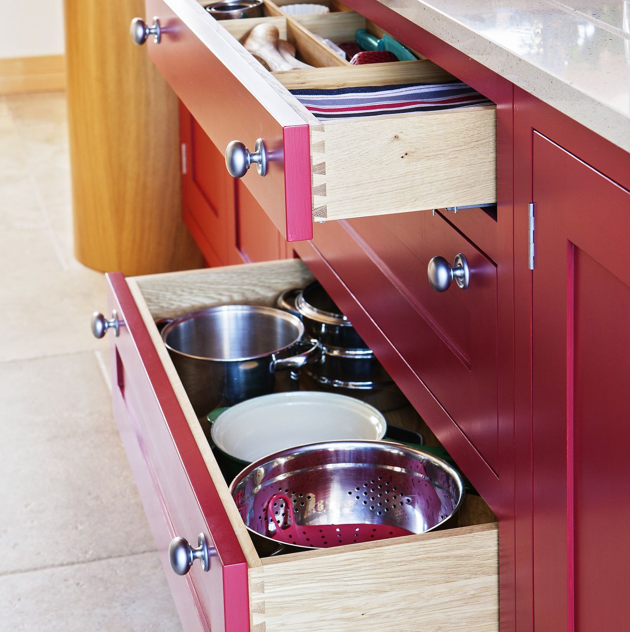 Shaker kitchen ideas – 18 simple yet striking timeless looks | Ideal Home