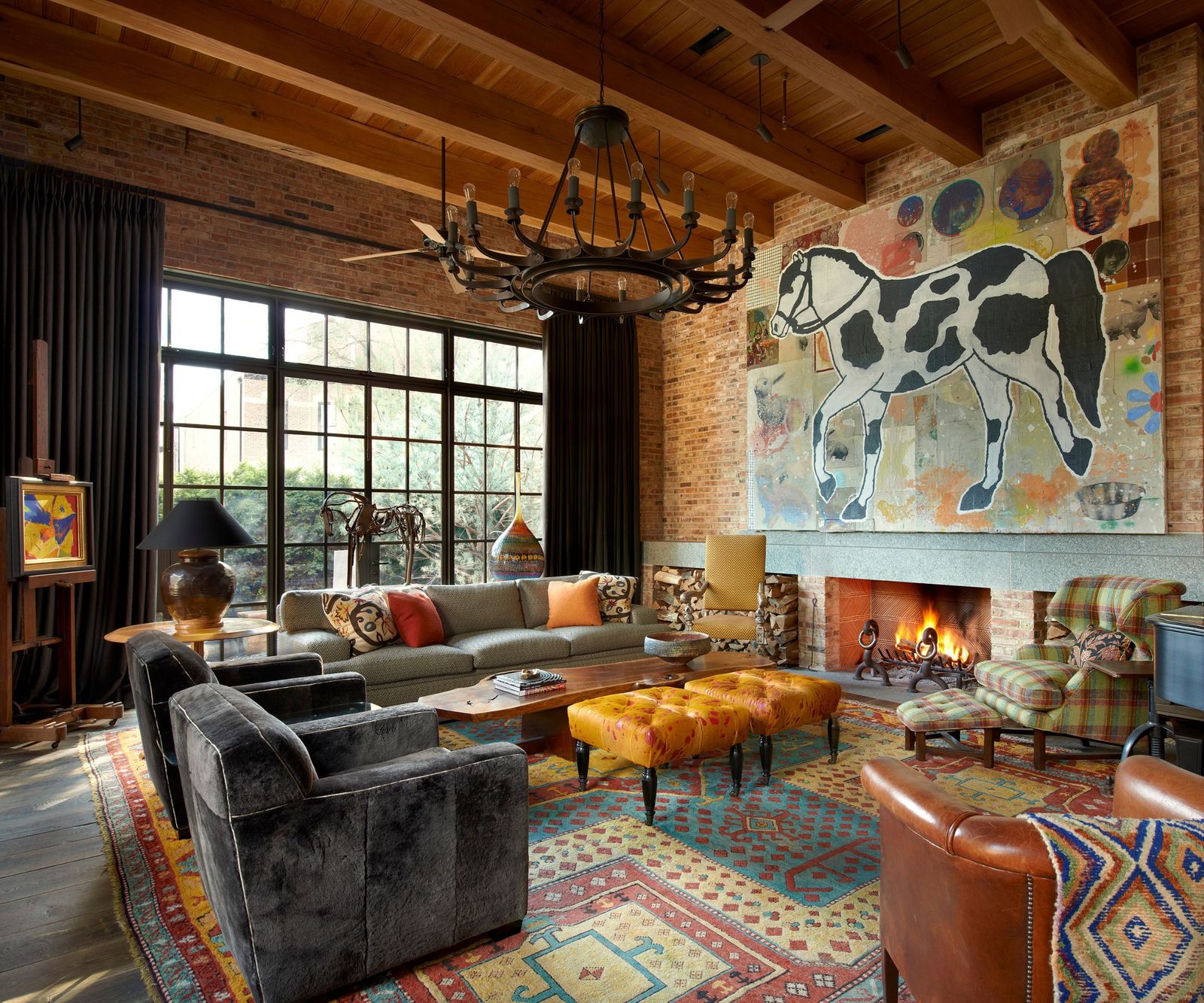 I'm an interior designer and this is how I use artwork | Homes and Gardens