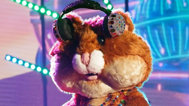 Why Adam Sandler And Other SNL Vets Probably Wouldn't Be On The Masked ...