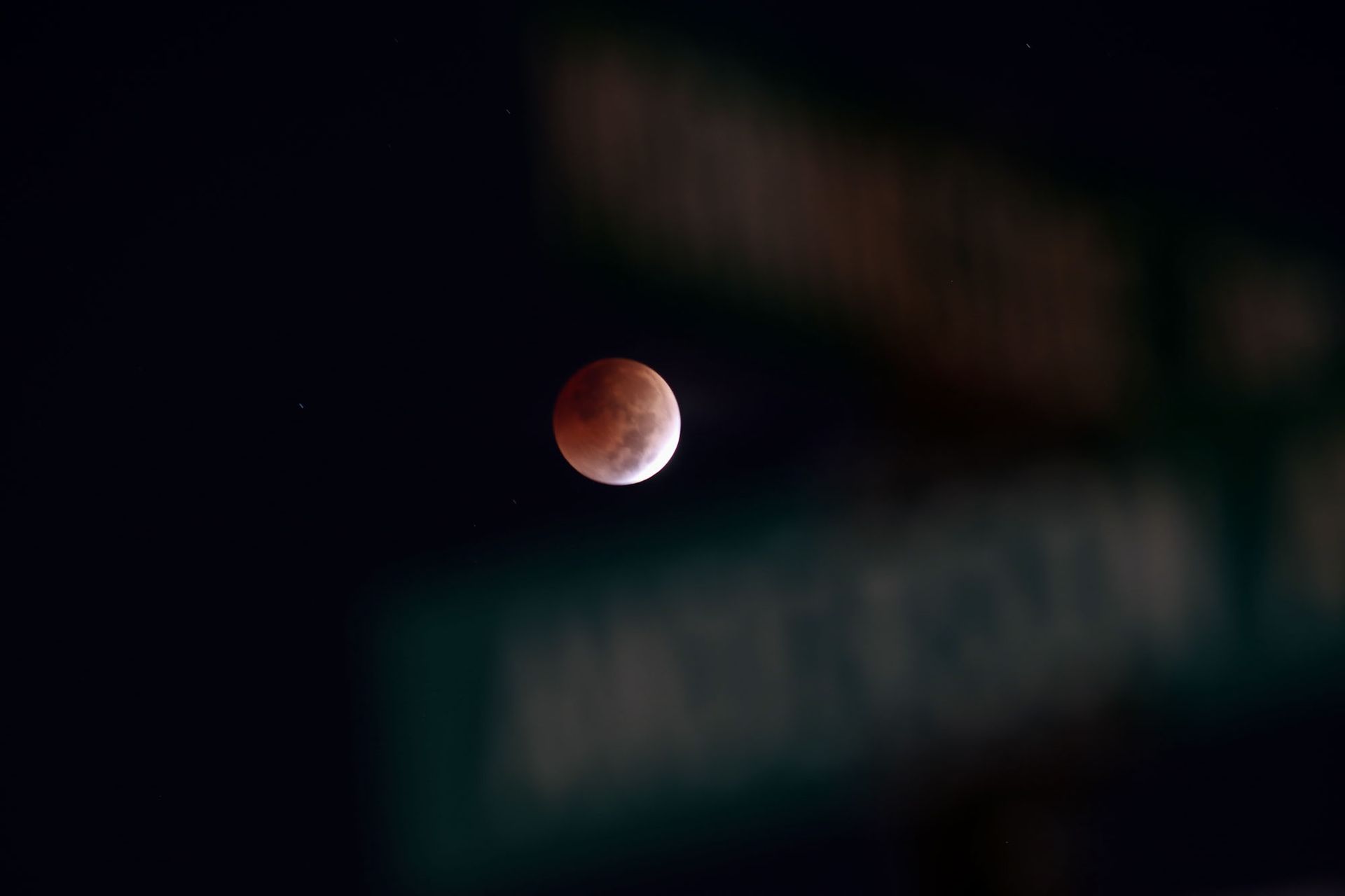Amazing photos of the last Blood Moon lunar eclipse of 2022 (gallery ...