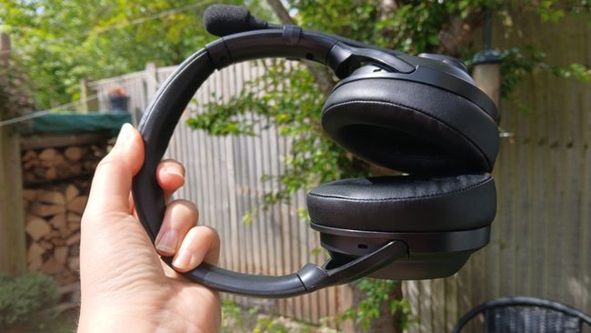 AceZone A-Blaze wireless gaming headset review | PC Gamer