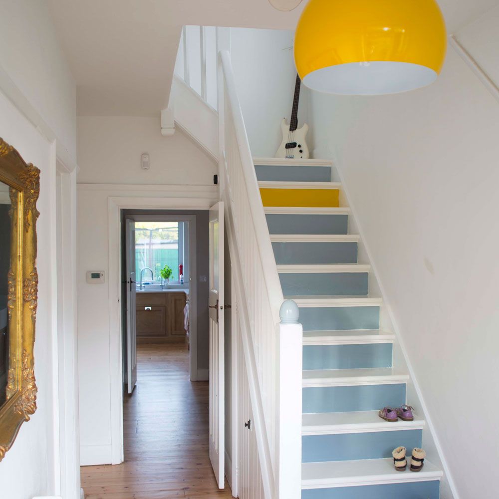 White hallway ideas: create a pleasing bright entrance with shades of ...