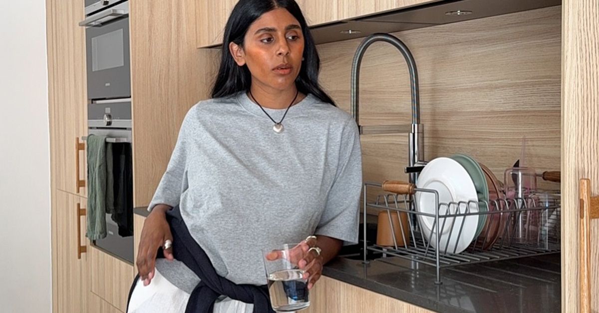 8 Easy Ways to Wear Summer's Chic Drawstring-Pants Trend | Who What Wear